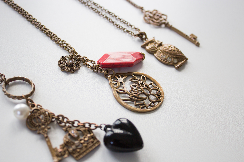 How to Freshen Up Your Tarnished Faux Gold Jewelry | Beard + Bloom How to Freshen Up Your Tarnished Faux Gold Jewelry | Beard + Bloom